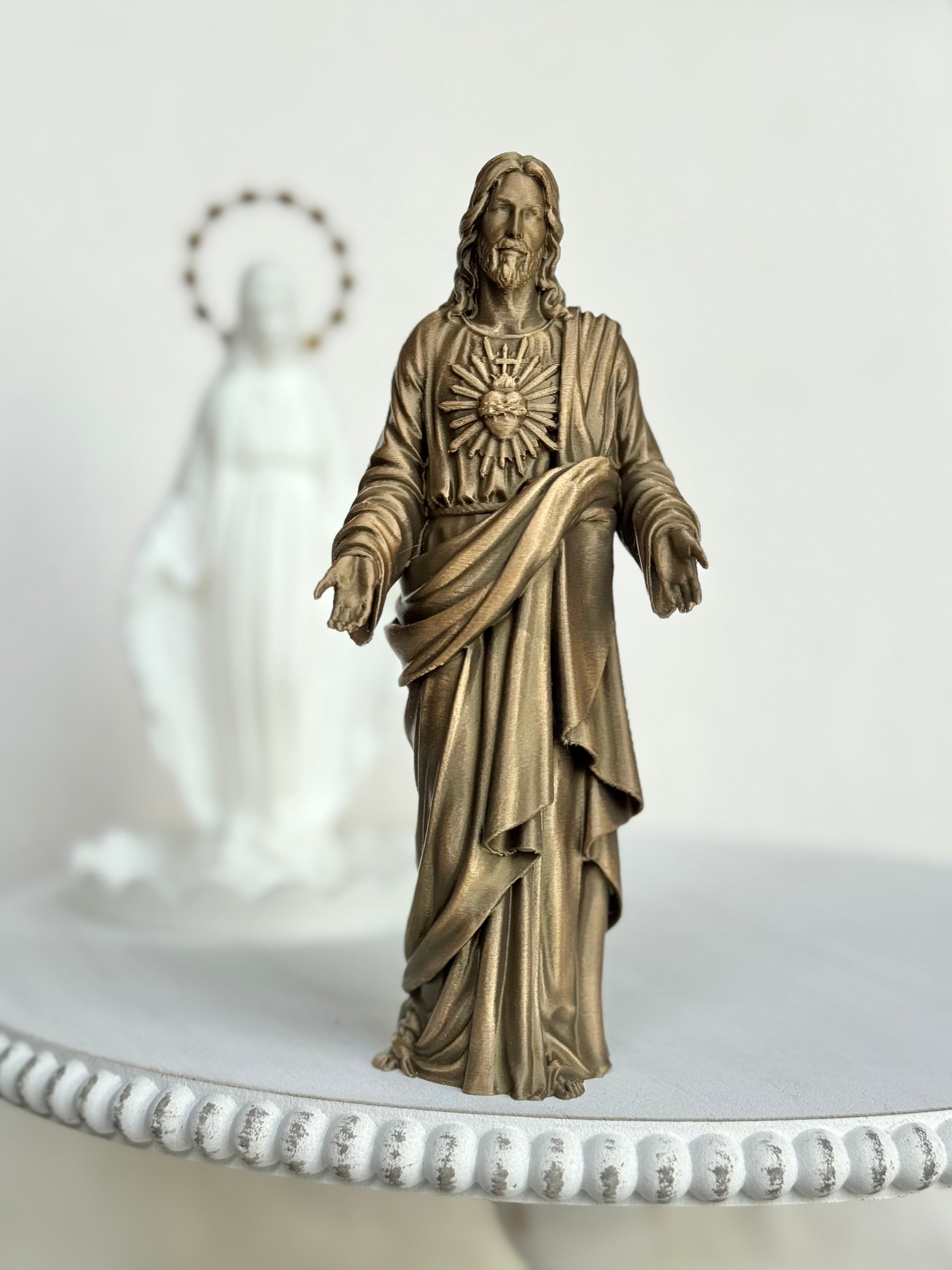 Sacred Heart of Jesus Statue – Be Still Prayer Space